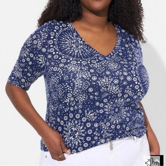 torrid | Tops | Torrid Favorite Tunic Super Soft V Neckside Slit Tee ...
